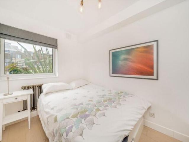 2 bedroom flat for rent in Weimar Street, Putney, SW15