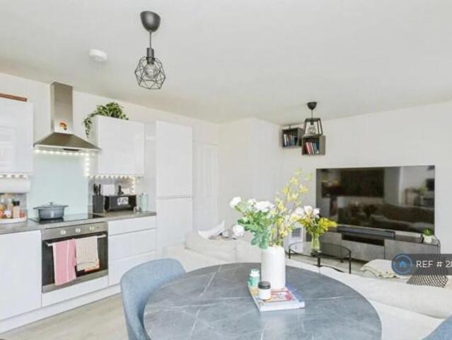 2 bedroom flat for rent in Weir View Lodge, Leicester, LE3