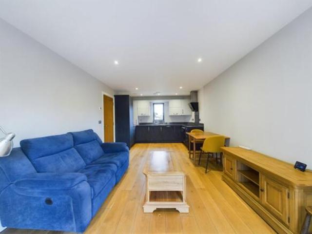 2 bedroom flat for rent in Weldale Street, Reading, Berkshire, RG1