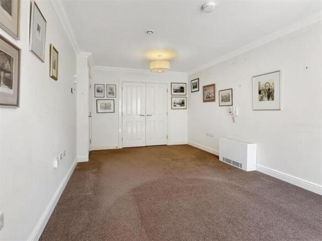2 bedroom flat for rent in Wellbrook Way, Girton, Cambridge, CB3
