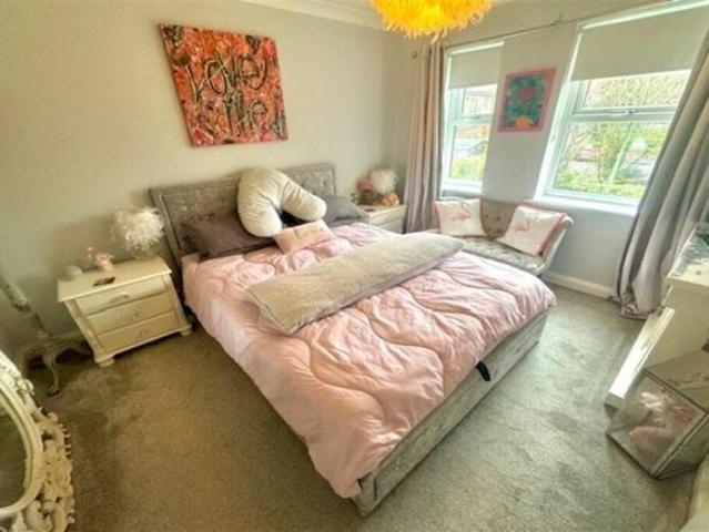 2 bedroom flat for rent in Wellow Court, SO18