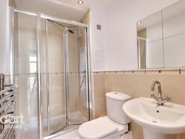 2 bedroom flat for rent in Wells Crescent, Chelmsford, CM1