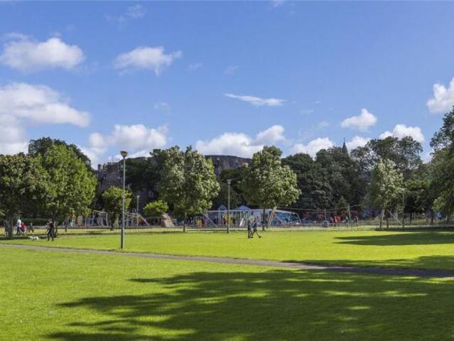 2 bedroom flat for rent in West Newington Place, Newington, Edinburgh, EH9