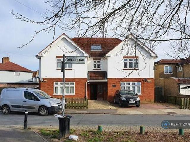 2 Bedroom Flat For Rent In West Drayton