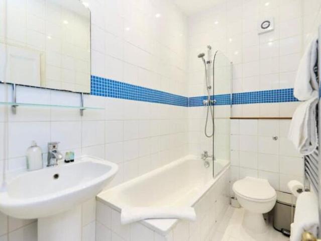 2 bedroom flat for rent in West End Lane, West Hampstead, London, NW6