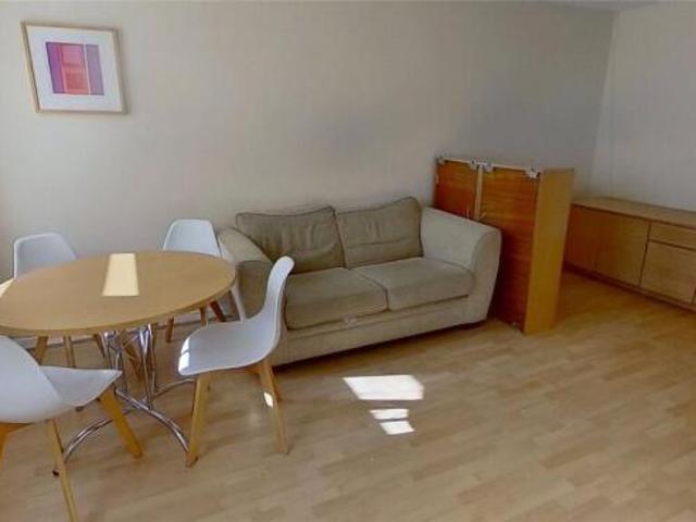 2 bedroom flat for rent in West Graham Street, Glasgow, G4
