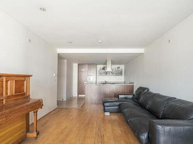 2 Bedroom Flat For Rent In West Hampstead, London