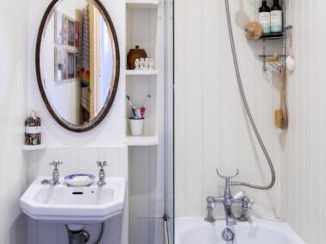 2 bedroom flat for rent in West Hill Road, Brighton, BN1