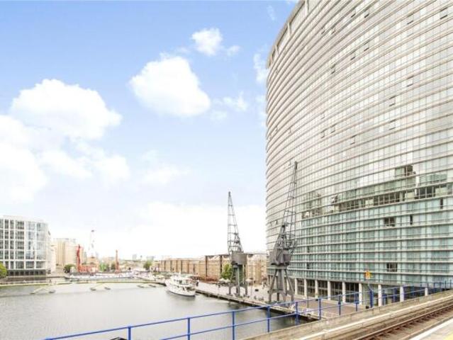 2 bedroom flat for rent in West India Quay, 26 Hertsmere Road, E14