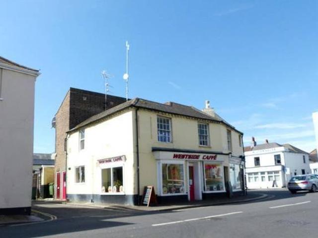 2 bedroom flat for rent in West Street Bognor PO21