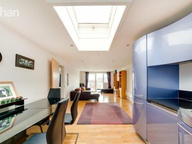 2 Bedroom Flat For Rent In West Street, Brighton