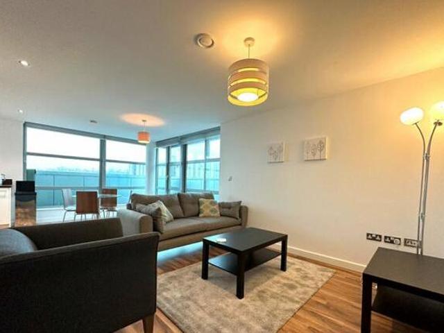 2 Bedroom Flat For Rent In West Yorkshire, Uk