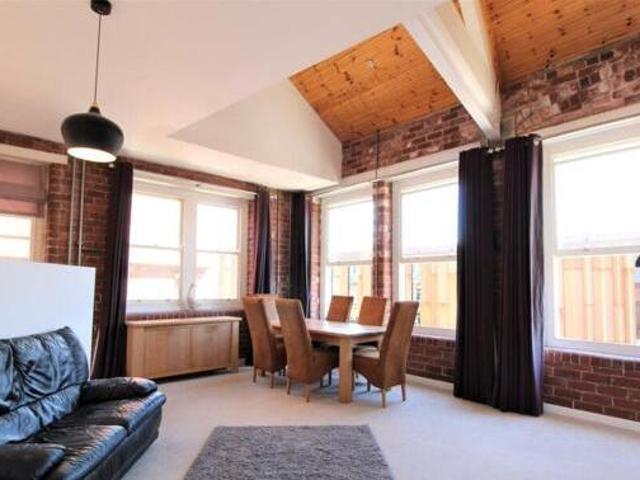 2 Bedroom Flat For Rent In West Yorkshire, Uk