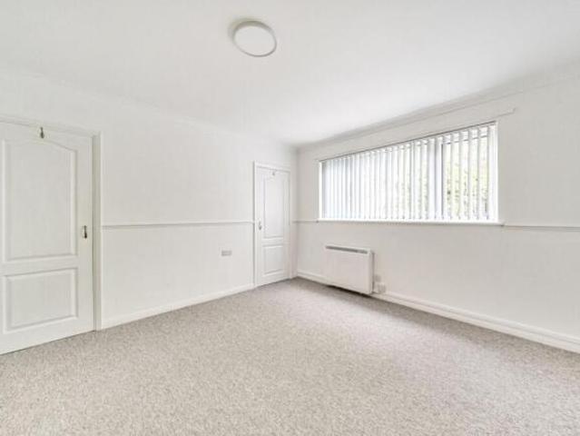 2 bedroom flat for rent in Westcote Road, Reading, RG30