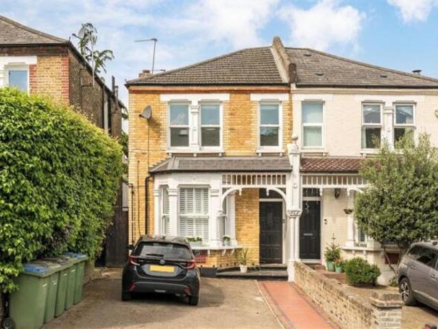 2 bedroom flat for rent in Westcombe Hill, Blackheath, SE3