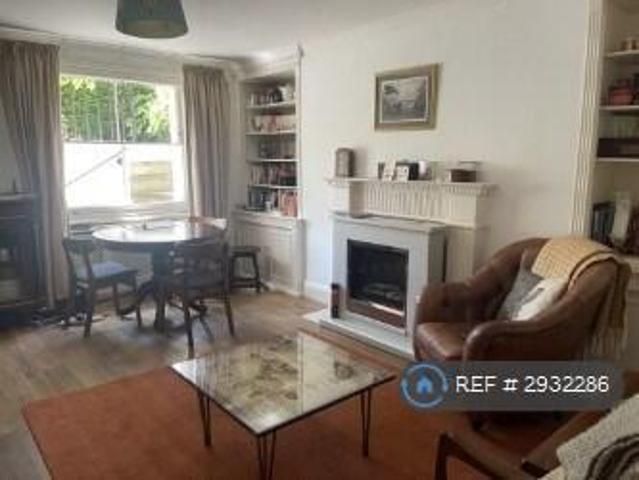 2 bedroom flat for rent in Westcombe Park Road, London, SE3