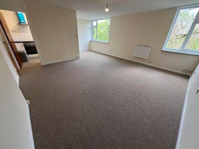 2 bedroom flat for rent in Westacre Close, Bristol, BS10