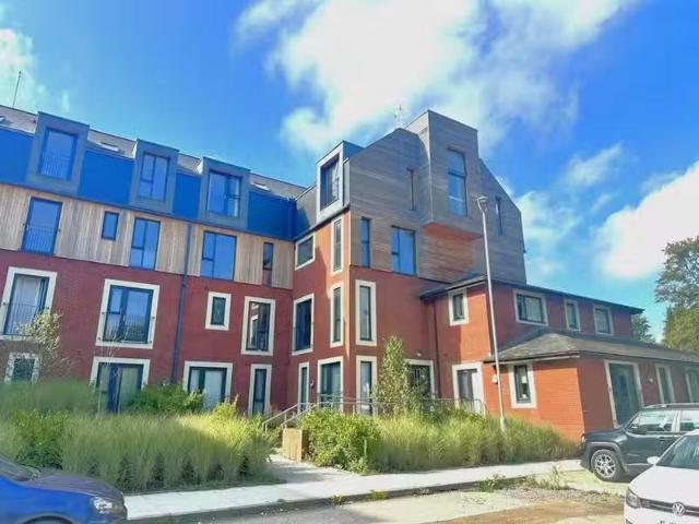 2 bedroom flat for rent in Westbrook Mills, Godalming, GU7