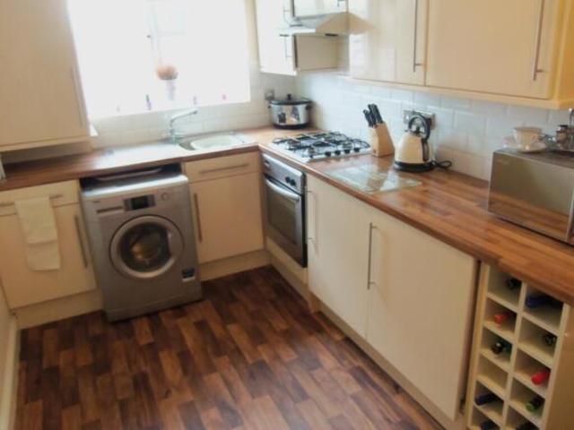 2 bedroom flat for rent in Western Avenue, Liverpool, L36