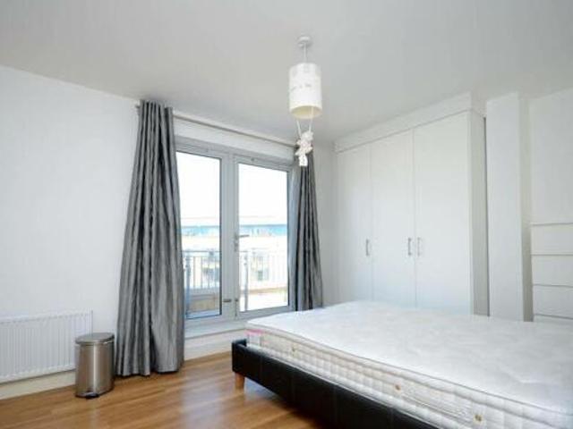 2 Bedroom Flat For Rent In Westferry, London