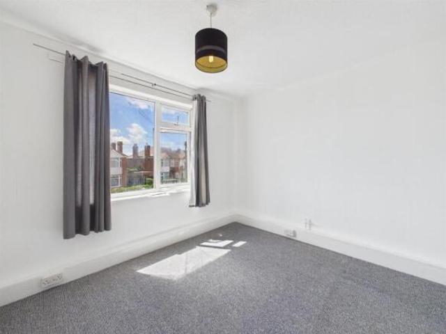 2 bedroom flat for rent in Westhill Road, Coventry, CV6