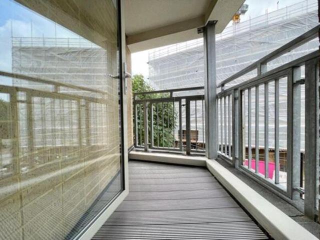 2 bedroom flat for rent in Westmoreland Road, SE17