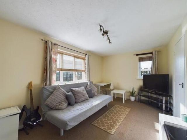 2 bedroom flat for rent in Wetherby Close, Chester, CH1
