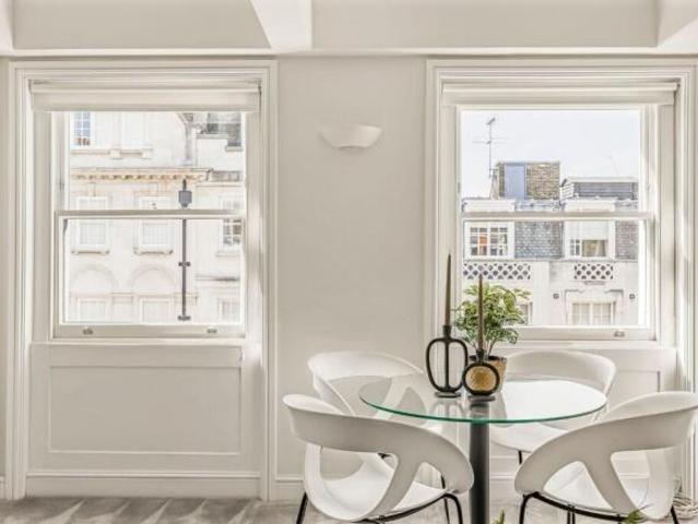 2 bedroom flat for rent in Weymouth Street, London, W1G