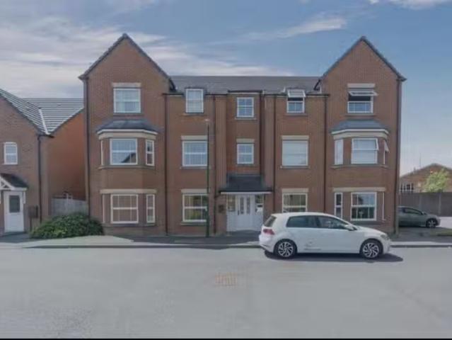 2 bedroom flat for rent in Wharf Lane, Solihull, B91