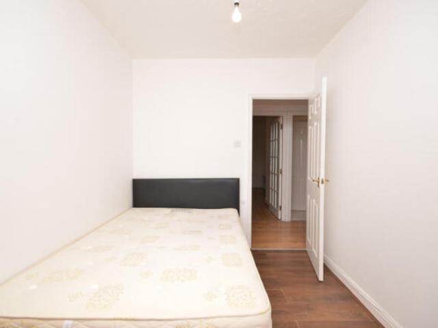 2 bedroom flat for rent in Wheat Sheaf Close, Tower Hamlets, E14 9UY, E14