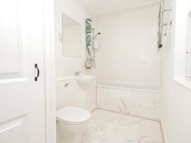 2 bedroom flat for rent in Wheat Sheaf Close, Isle of Dogs, E14 9UY, E14