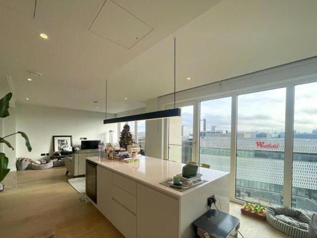 2 Bedroom Flat For Rent In White City Living