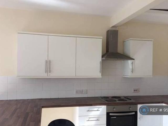 2 bedroom flat for rent in White Hart Court Market Rasen LN8