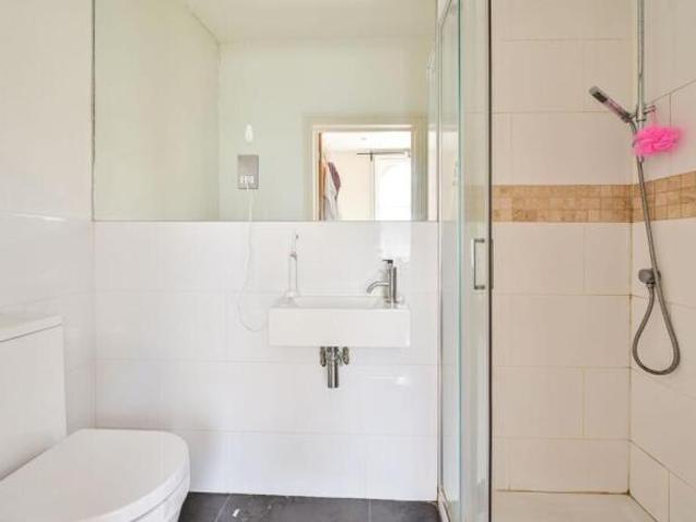 2 bedroom flat for rent in Whitechapel Road, E1, Whitechapel, London, E1