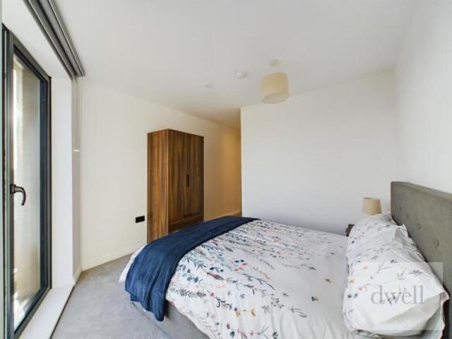 2 bedroom flat for rent in Whitehall Road, City Centre, Leeds, LS12
