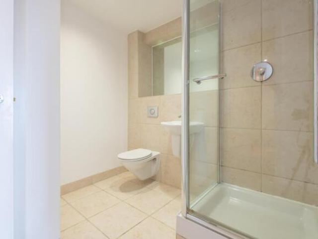 2 bedroom flat for rent in Whitehall Waterfront, 2 Riverside Way, Leeds, LS1