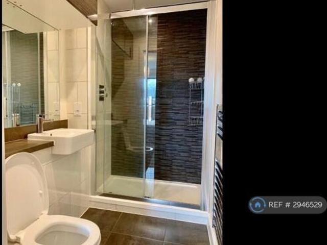 2 bedroom flat for rent in Whitworth Building, Manchester, M3