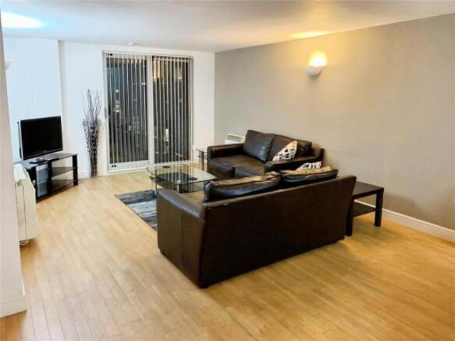 2 bedroom flat for rent in Whitworth Street West, Manchester, Greater Manchester, M1