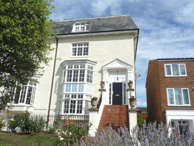 2 Bedroom Flat For Rent In Wimbledon