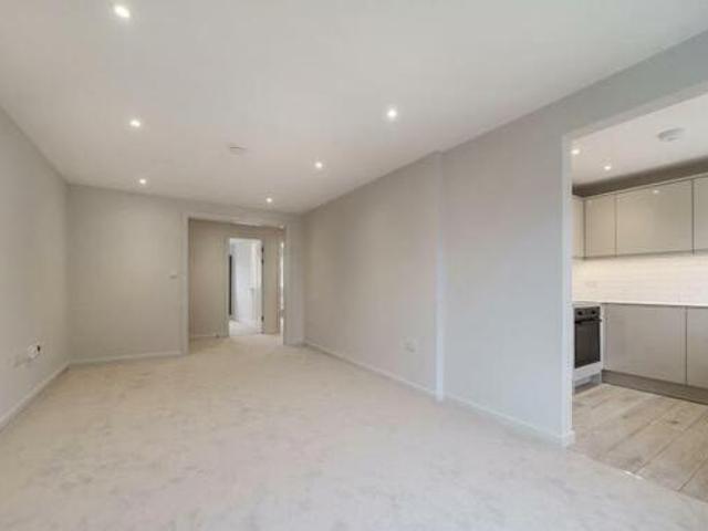 2 Bedroom Flat For Rent In Wimbledon