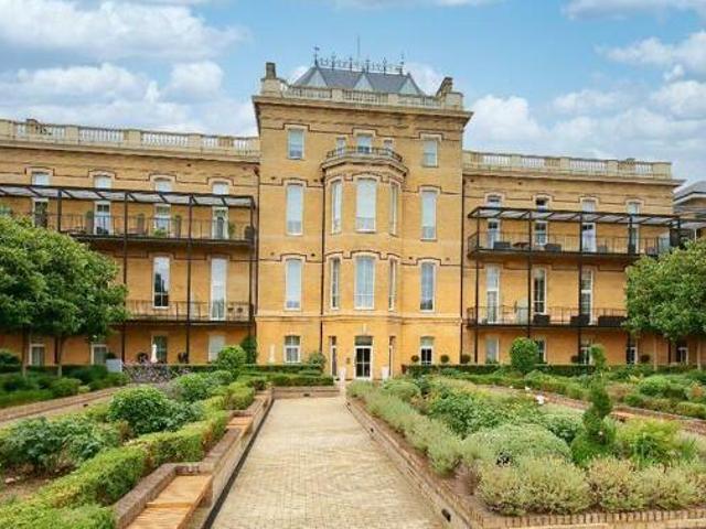 2 Bedroom Flat For Rent In Wimbledon, London