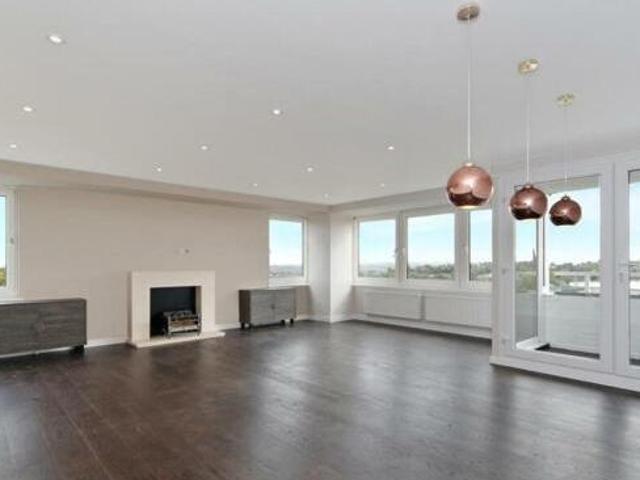 2 Bedroom Flat For Rent In Wimbledon, London
