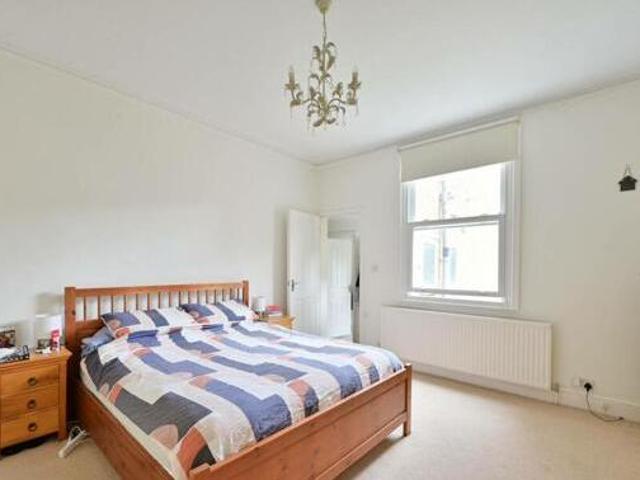 2 Bedroom Flat For Rent In Wimbledon, London
