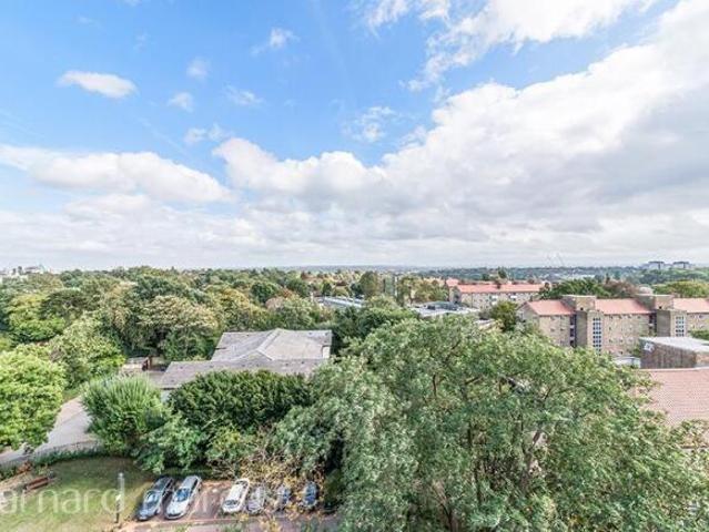 2 bedroom flat for rent in Wimbledon Park Side, LONDON, SW19