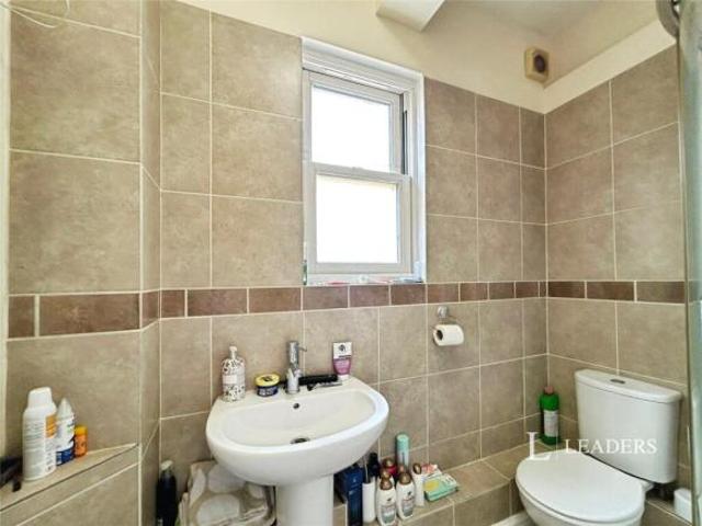 2 bedroom flat for rent in Winchcombe Street, Cheltenham, GL52
