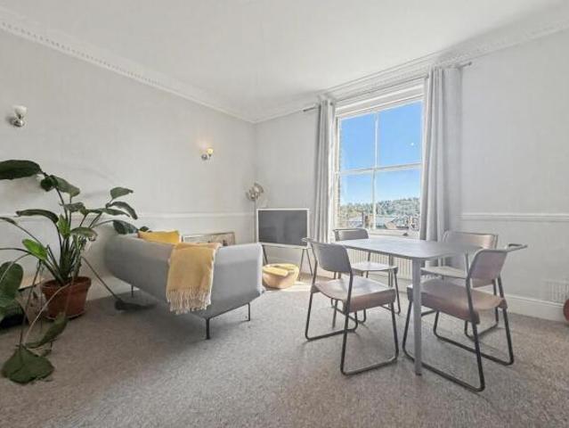 2 bedroom flat for rent in Winchester City Centre, SO23