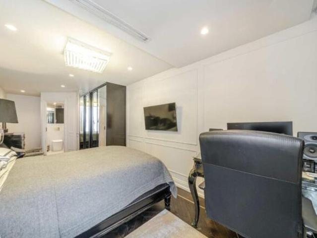 2 bedroom flat for rent in Winchester Road, St. John's Wood, NW3
