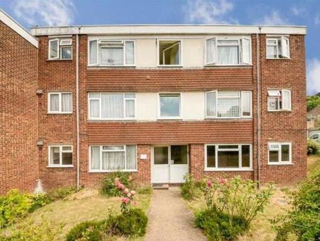 2 bedroom flat for rent in Windermere Court Ashford Kent TN24