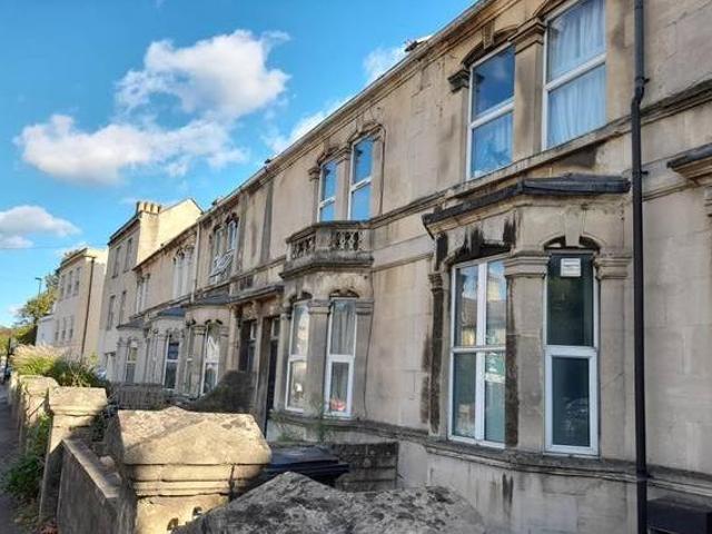 2 bedroom flat for rent in Windsor Villas Bath BA1