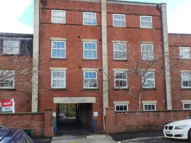 2 bedroom flat for rent in Wick Road Bristol BS4